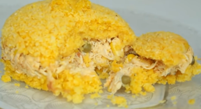 Cuscuz com Recheio de Frango Cremoso no Pote - Meu Caderno de Receitas Cuscuz com Recheio de Frango Cremoso no Pote - Meu Caderno de Receitas